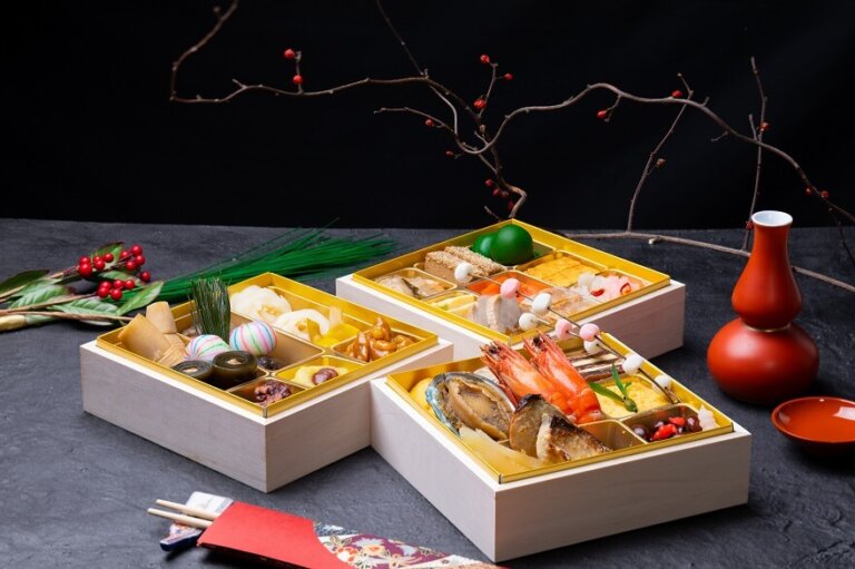 Osechi-ryori - A description of the traditional dishes eaten during the ...