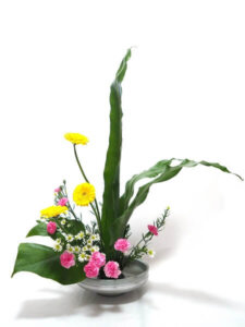What is Ikebana? A thorough explanation of the characteristics and ...