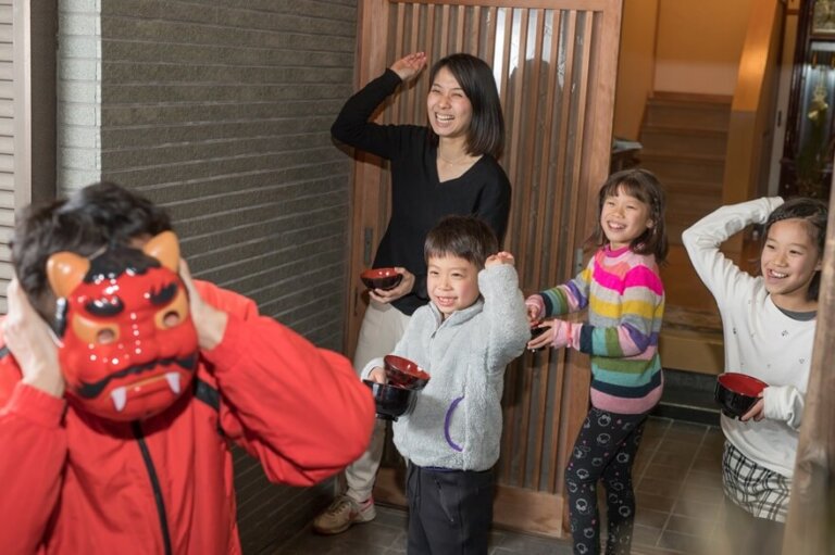 Setsubun – Bean throwing festival to exorcise demons in February in ...